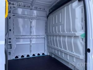 White Toyota Proace 2024 in Riga, with an engine capacity of 2.00 L and mileage of 4 thousand km for 44990 €, photo 8 on AUTOMOTO.COM.LV