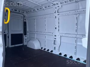 White Toyota Proace 2024 in Riga, with an engine capacity of 2.00 L and mileage of 4 thousand km for 44990 €, photo 20 on AUTOMOTO.COM.LV