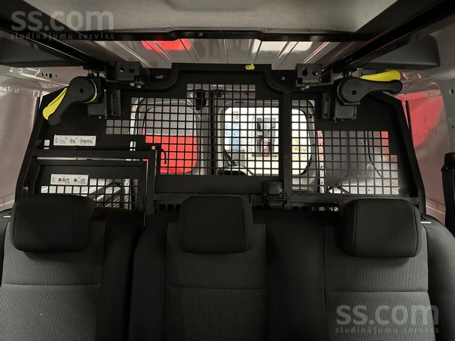 Белый Тойота Proace 2024 в Екабпилс, объемом двигателя 1.50 л и пробегом 19 тыс. км за 21700 €, фото 17 на AUTOMOTO.COM.LV