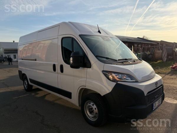 Balts Toyota Proace 2025 Rīga, ar dzinēja tilpumu 2.20 L un nobraukumu 450 tūkst. km par 31500 €, foto 3 vietnē AUTOMOTO.COM.LV