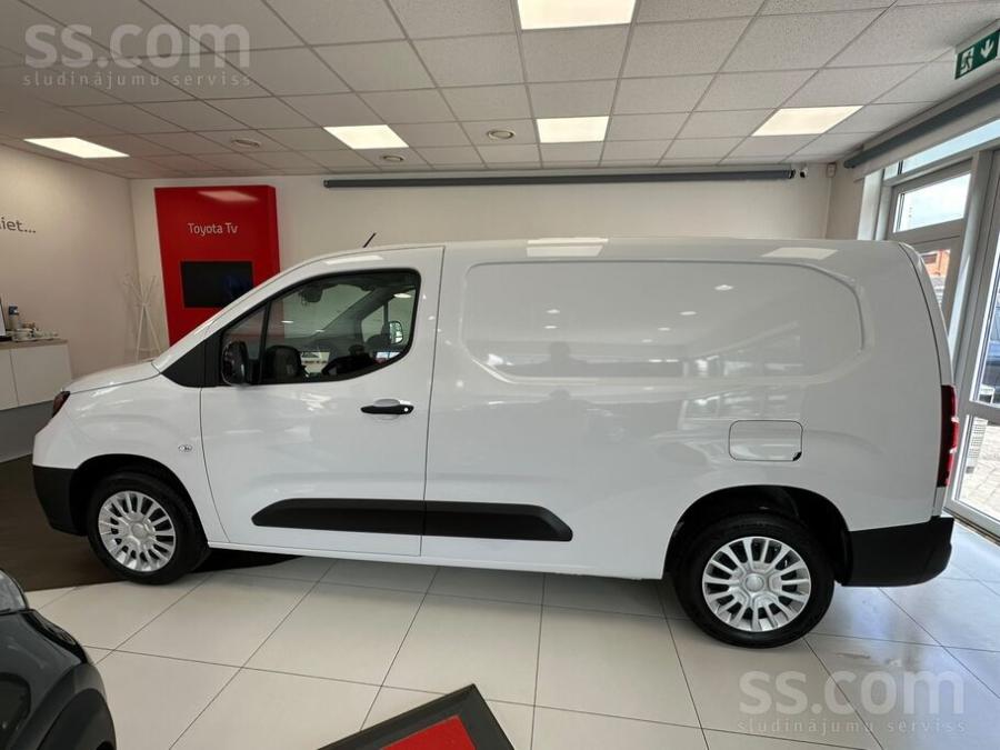 Balts Toyota Proace 2026 Jēkabpils, ar dzinēja tilpumu 1.50 L un nobraukumu 0 tūkst. km par 26900 €, foto 4 vietnē AUTOMOTO.COM.LV