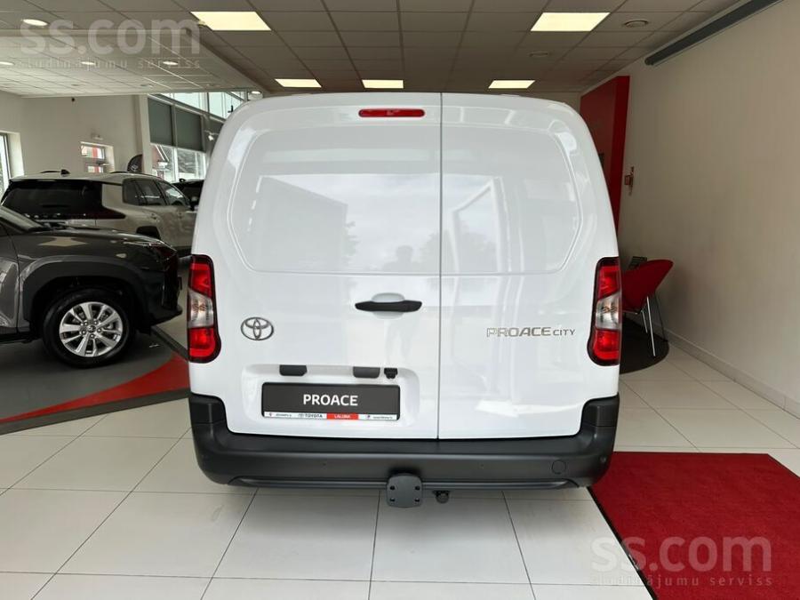 Balts Toyota Proace 2026 Jēkabpils, ar dzinēja tilpumu 1.50 L un nobraukumu 0 tūkst. km par 26900 €, foto 6 vietnē AUTOMOTO.COM.LV