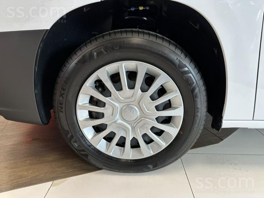 Balts Toyota Proace 2026 Jēkabpils, ar dzinēja tilpumu 1.50 L un nobraukumu 0 tūkst. km par 26900 €, foto 13 vietnē AUTOMOTO.COM.LV