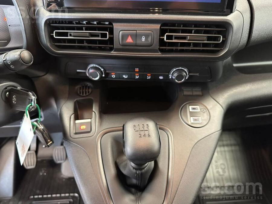 Balts Toyota Proace 2026 Jēkabpils, ar dzinēja tilpumu 1.50 L un nobraukumu 0 tūkst. km par 26900 €, foto 20 vietnē AUTOMOTO.COM.LV