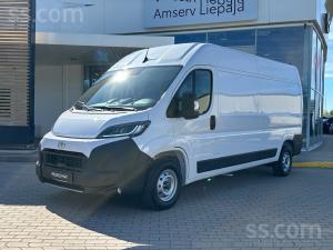 Balts Toyota Proace 2026 Liepāja, ar dzinēja tilpumu 2.20 L un nobraukumu 0 tūkst. km par 41900 €, foto  vietnē AUTOMOTO.COM.LV