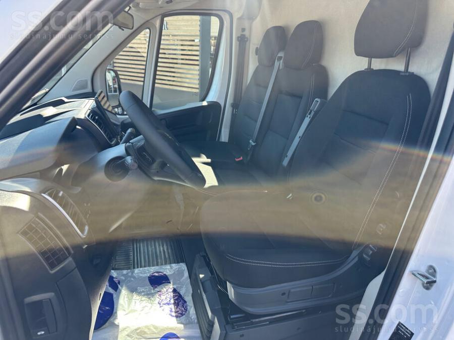 Balts Toyota Proace 2026 Liepāja, ar dzinēja tilpumu 2.20 L un nobraukumu 0 tūkst. km par 41900 €, foto 19 vietnē AUTOMOTO.COM.LV