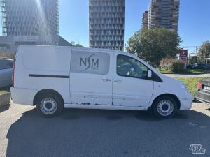 Balts Toyota Proace 2015 Viļņa, ar dzinēja tilpumu 2.00 L un nobraukumu 295 tūkst. km par 2000 €, foto 3 vietnē AUTOMOTO.COM.LV