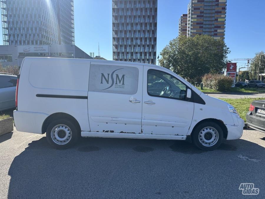 Balts Toyota Proace 2015 Viļņa, ar dzinēja tilpumu 2.00 L un nobraukumu 295 tūkst. km par 2000 €, foto 3 vietnē AUTOMOTO.COM.LV