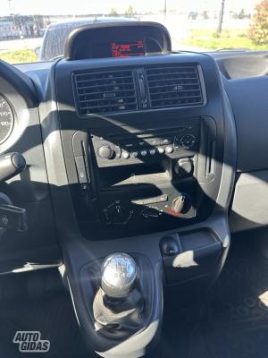 Balts Toyota Proace 2015 Viļņa, ar dzinēja tilpumu 2.00 L un nobraukumu 295 tūkst. km par 2000 €, foto 10 vietnē AUTOMOTO.COM.LV