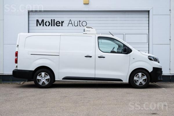 White Toyota Proace 2019 in Riga, with an engine capacity of 2.00 L and mileage of 94 thousand km for 11950 €, photo 5 on AUTOMOTO.COM.LV
