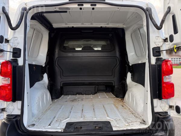Toyota Proace 2019 Jelgava vietnÄ Balts Toyota Proace 2019 Jelgava, ar dzinÄja tilpumu 2.00 L un nobraukumu 216 tÅ«kst. km par 14990 ā¬, foto 10 vietnÄ AUTOMOTO.COM.LV