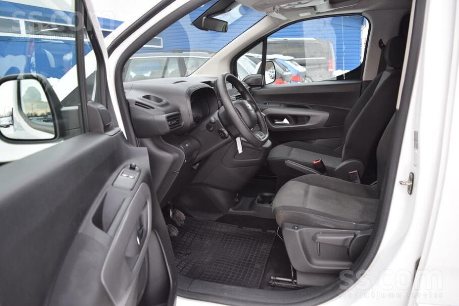 Balts Toyota Proace 2020 Rīga, ar dzinēja tilpumu 1.50 L un nobraukumu 258 tūkst. km par 9900 €, foto 4 vietnē AUTOMOTO.COM.LV