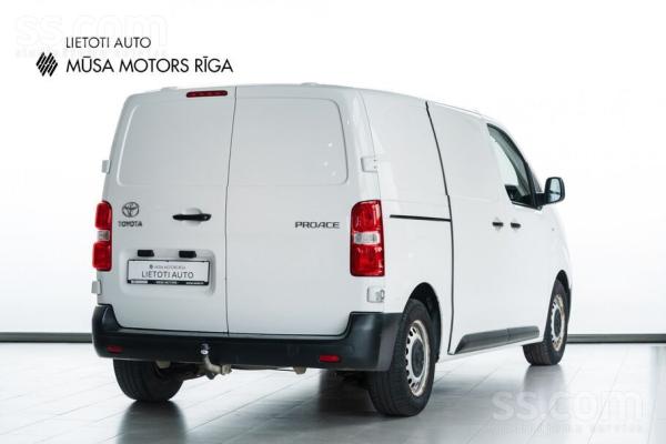 Balts Toyota Proace 2020 Rīga, ar dzinēja tilpumu 1.50 L un nobraukumu 92 tūkst. km par 10900 €, foto 2 vietnē AUTOMOTO.COM.LV