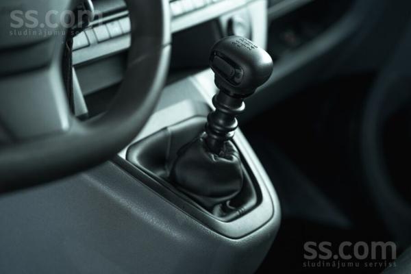 Balts Toyota Proace 2020 Rīga, ar dzinēja tilpumu 1.50 L un nobraukumu 92 tūkst. km par 10900 €, foto 5 vietnē AUTOMOTO.COM.LV