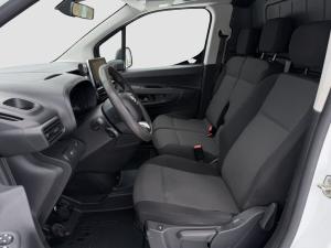 Balts Toyota Proace 2021 Pērnava, ar dzinēja tilpumu 1.50 L un nobraukumu 160 tūkst. km par 10950 €, foto 6 vietnē AUTOMOTO.COM.LV
