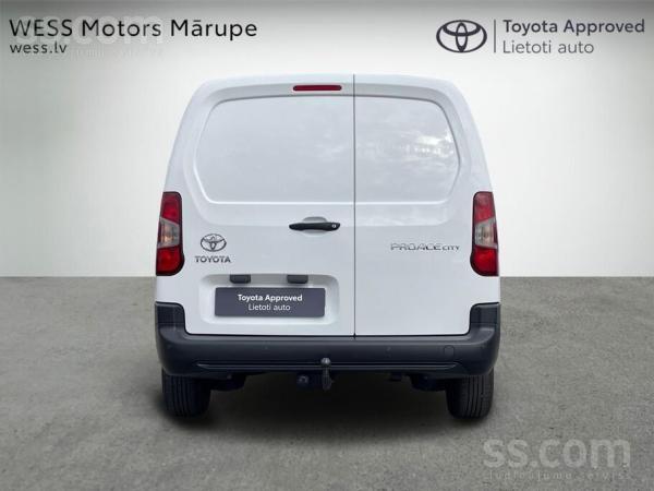 Balts Toyota Proace 2021 Rīga, ar dzinēja tilpumu 1.50 L un nobraukumu 136 tūkst. km par 13990 €, foto 4 vietnē AUTOMOTO.COM.LV