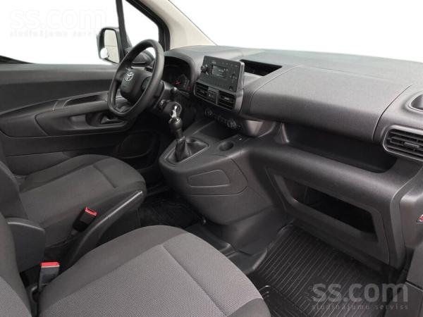 Balts Toyota Proace 2021 Rīga, ar dzinēja tilpumu 1.50 L un nobraukumu 136 tūkst. km par 13990 €, foto 6 vietnē AUTOMOTO.COM.LV