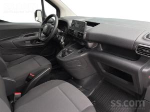 Balts Toyota Proace 2021 Rīga, ar dzinēja tilpumu 1.50 L un nobraukumu 136 tūkst. km par 13990 €, foto 7 vietnē AUTOMOTO.COM.LV