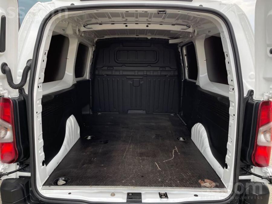 Balts Toyota Proace 2021 Rīga, ar dzinēja tilpumu 1.50 L un nobraukumu 136 tūkst. km par 13990 €, foto 11 vietnē AUTOMOTO.COM.LV