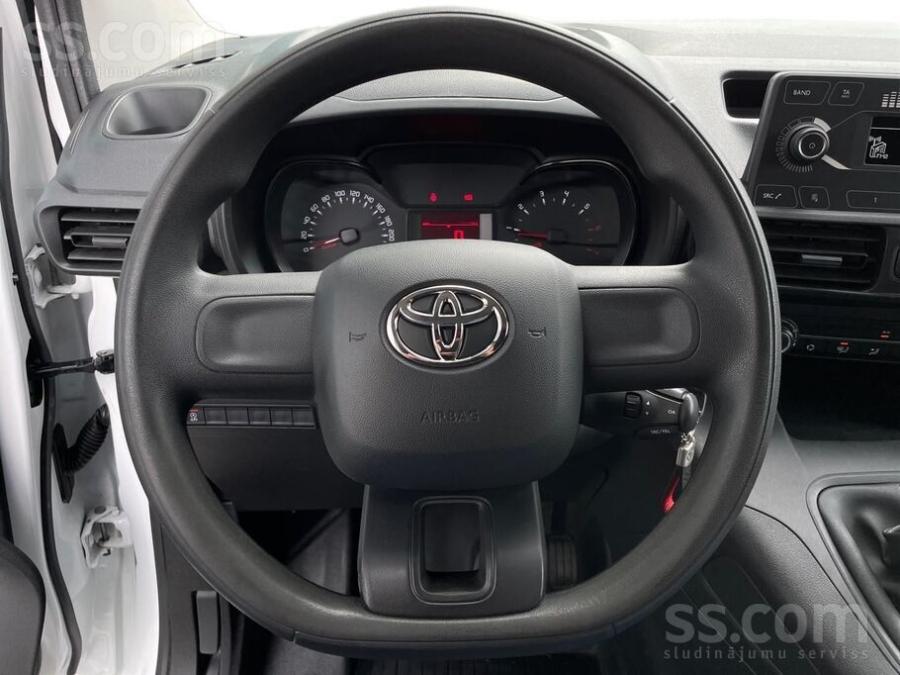 Balts Toyota Proace 2021 Rīga, ar dzinēja tilpumu 1.50 L un nobraukumu 136 tūkst. km par 13990 €, foto 13 vietnē AUTOMOTO.COM.LV