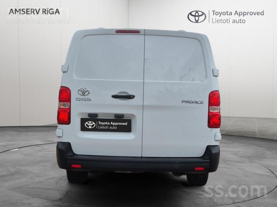 Balts Toyota Proace 2022 Rīga, ar dzinēja tilpumu 2.00 L un nobraukumu 114 tūkst. km par 15900 €, foto 5 vietnē AUTOMOTO.COM.LV