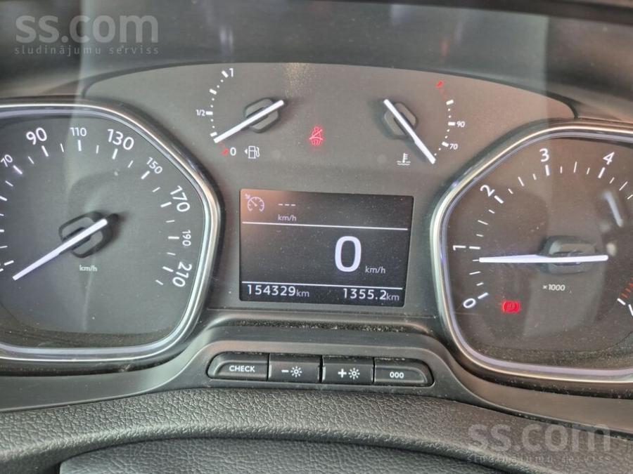 Balts Toyota Proace 2022 Rīga, ar dzinēja tilpumu 2.00 L un nobraukumu 154 tūkst. km par 14700 €, foto 14 vietnē AUTOMOTO.COM.LV