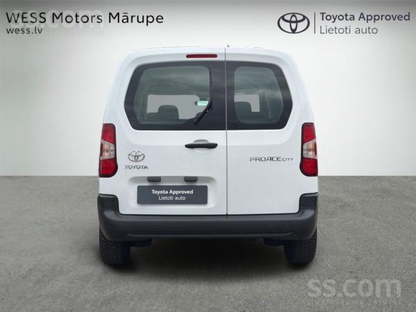 Balts Toyota Proace 2022 Rīga, ar dzinēja tilpumu 1.20 L un nobraukumu 70 tūkst. km par 13990 €, foto 5 vietnē AUTOMOTO.COM.LV