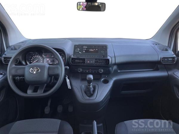Balts Toyota Proace 2023 Rīga, ar dzinēja tilpumu 1.20 L un nobraukumu 58 tūkst. km par 16590 €, foto 8 vietnē AUTOMOTO.COM.LV