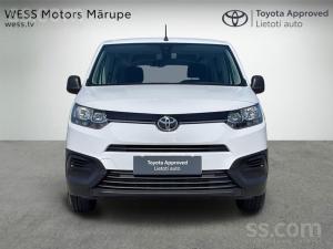 White Toyota Proace 2023 in Riga, with an engine capacity of 1.20 L and mileage of 104 thousand km for 13590 €, photo 6 on AUTOMOTO.COM.LV