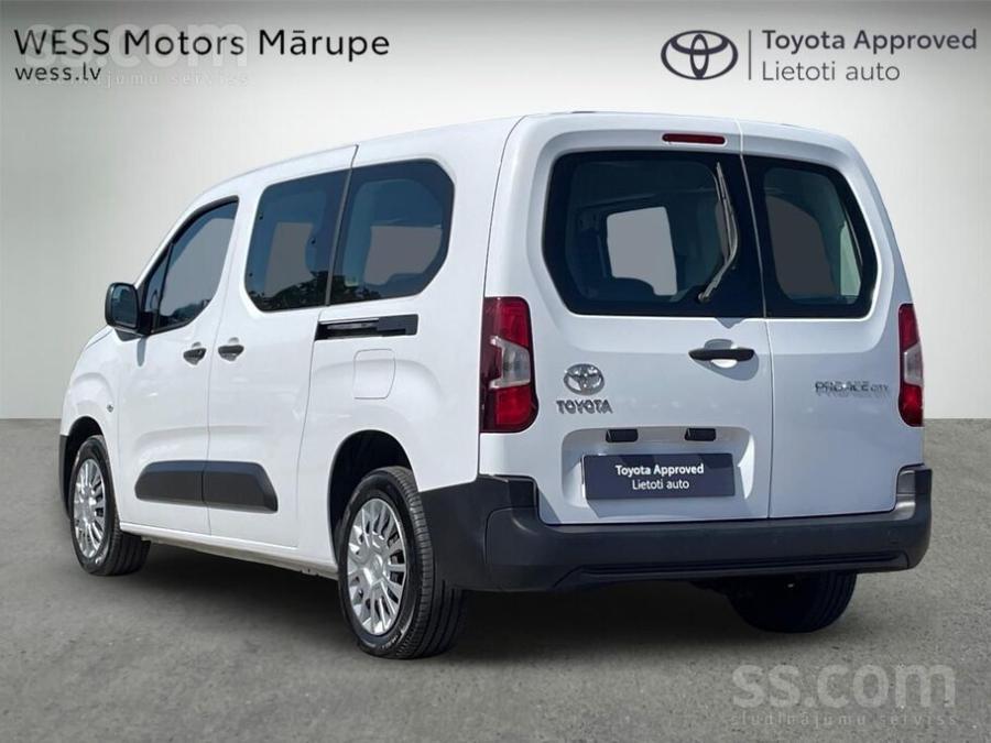 White Toyota Proace 2023 in Riga, with an engine capacity of 1.20 L and mileage of 104 thousand km for 13590 €, photo 18 on AUTOMOTO.COM.LV