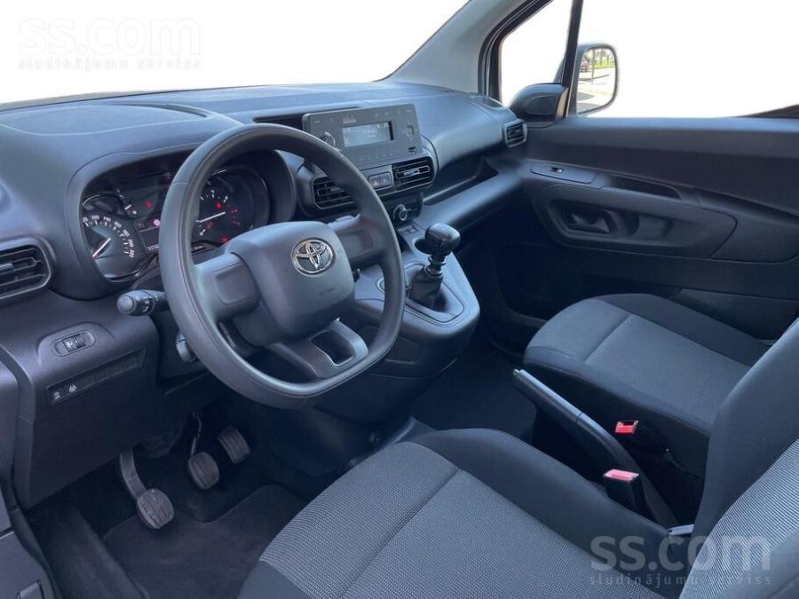 Balts Toyota Proace 2023 Rīga, ar dzinēja tilpumu 1.20 L un nobraukumu 58 tūkst. km par 16590 €, foto 12 vietnē AUTOMOTO.COM.LV