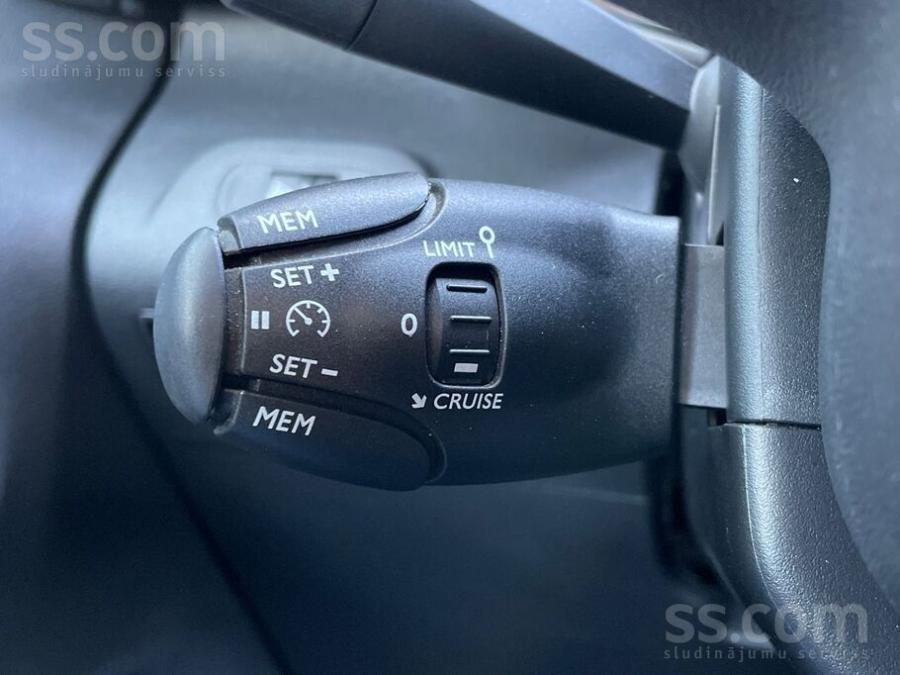 Balts Toyota Proace 2023 Rīga, ar dzinēja tilpumu 1.20 L un nobraukumu 58 tūkst. km par 16590 €, foto 24 vietnē AUTOMOTO.COM.LV
