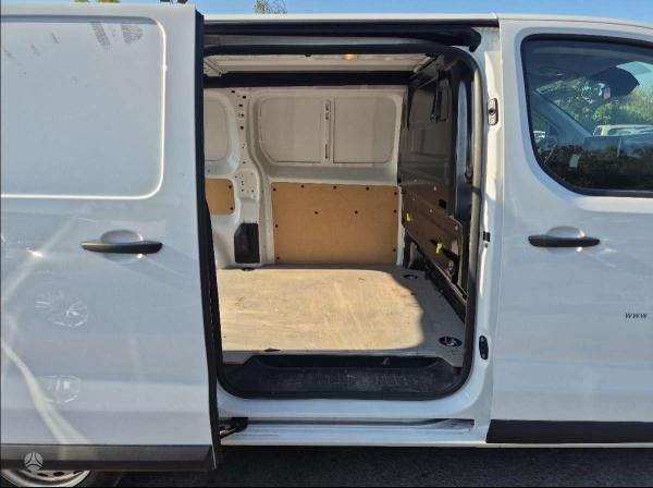 Balts Toyota Proace 2024 Klaipėda, ar dzinēja tilpumu 2.00 L un nobraukumu 73 tūkst. km par 6400 €, foto 6 vietnē AUTOMOTO.COM.LV