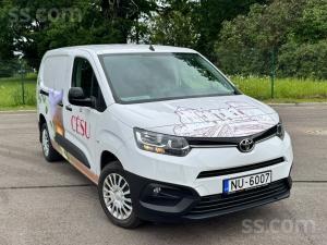 Balts Toyota Proace 2024 Cēsis, ar dzinēja tilpumu 1.50 L un nobraukumu 44 tūkst. km par 15000 €, foto 3 vietnē AUTOMOTO.COM.LV