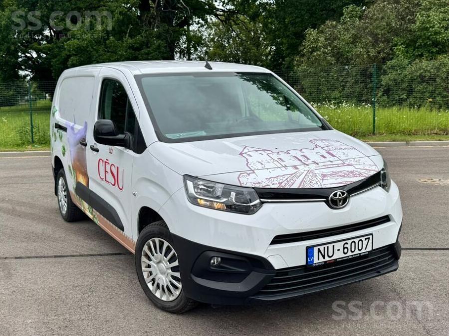 Balts Toyota Proace 2024 Cēsis, ar dzinēja tilpumu 1.50 L un nobraukumu 44 tūkst. km par 15000 €, foto 3 vietnē AUTOMOTO.COM.LV