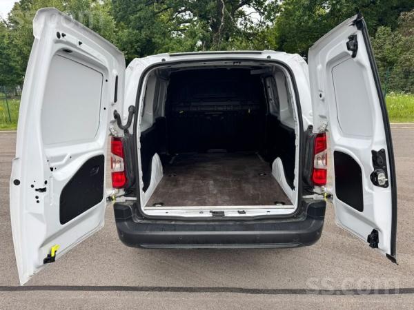 Balts Toyota Proace 2024 Cēsis, ar dzinēja tilpumu 1.50 L un nobraukumu 44 tūkst. km par 15000 €, foto 7 vietnē AUTOMOTO.COM.LV
