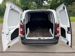 Balts Toyota Proace 2024 Cēsis, ar dzinēja tilpumu 1.50 L un nobraukumu 44 tūkst. km par 15000 €, foto 8 vietnē AUTOMOTO.COM.LV