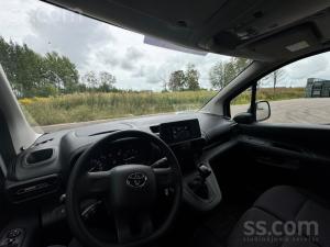 Balts Toyota Proace 2024 Cēsis, ar dzinēja tilpumu 1.50 L un nobraukumu 44 tūkst. km par 15000 €, foto 9 vietnē AUTOMOTO.COM.LV