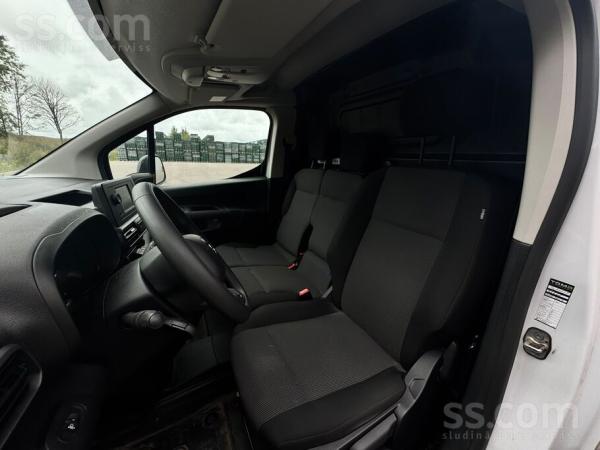 Balts Toyota Proace 2024 Cēsis, ar dzinēja tilpumu 1.50 L un nobraukumu 44 tūkst. km par 15000 €, foto 9 vietnē AUTOMOTO.COM.LV