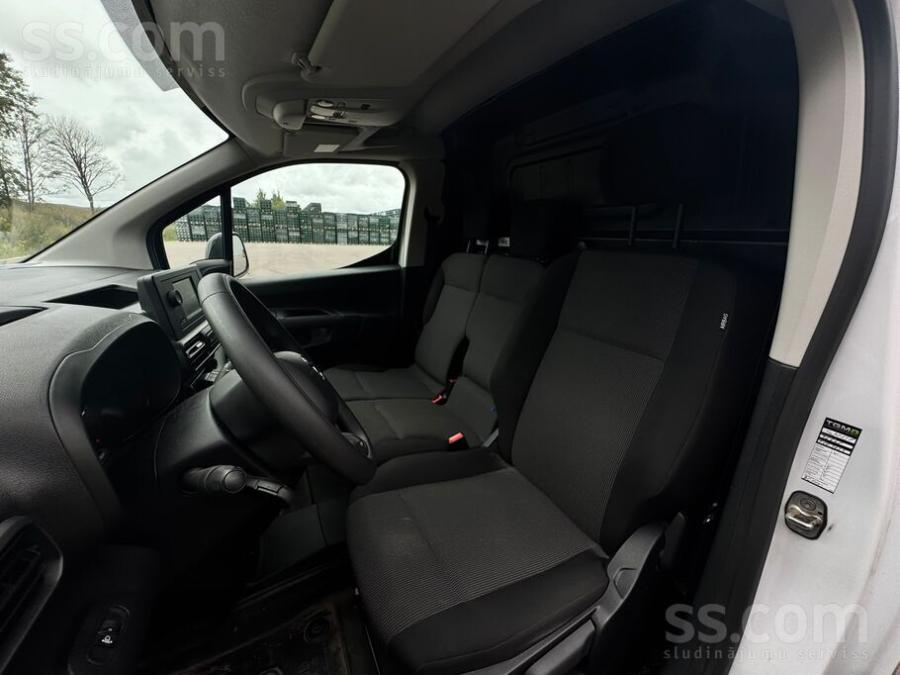 Balts Toyota Proace 2024 Cēsis, ar dzinēja tilpumu 1.50 L un nobraukumu 44 tūkst. km par 15000 €, foto 10 vietnē AUTOMOTO.COM.LV