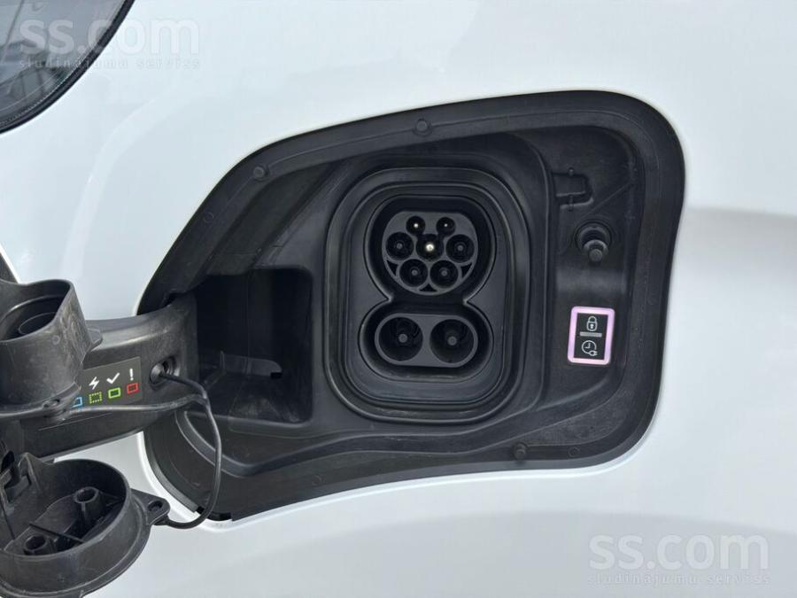 Balts Toyota Proace 2025 Rīga, ar dzinēja tilpumu 2.00 L un nobraukumu 27 tūkst. km par 34990 €, foto 31 vietnē AUTOMOTO.COM.LV