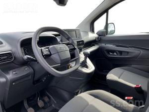 White Toyota Proace 2026 in Riga, with an engine capacity of 1.50 L and mileage of 23 thousand km for 21990 €, photo 12 on AUTOMOTO.COM.LV