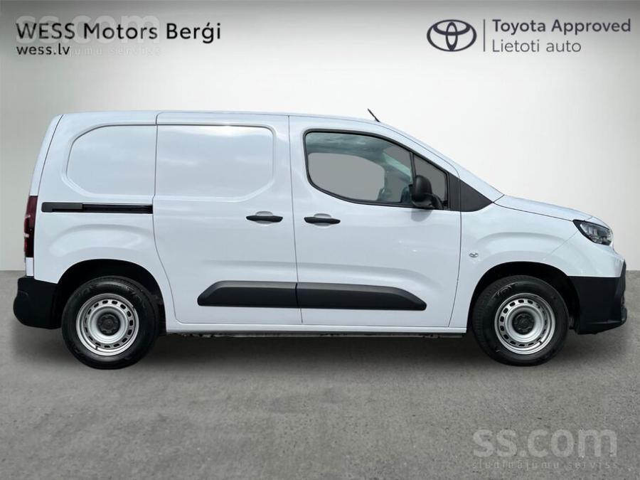 White Toyota Proace 2026 in Riga, with an engine capacity of 1.50 L and mileage of 23 thousand km for 21990 €, photo 22 on AUTOMOTO.COM.LV