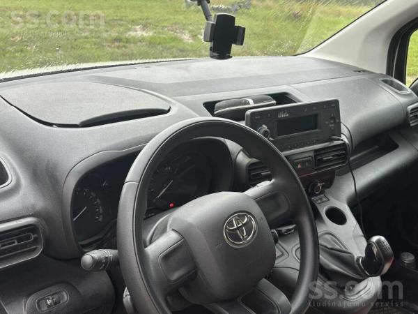 Balts Toyota Proace 2020 Rīga, ar dzinēja tilpumu 1.50 L un nobraukumu 87 tūkst. km par 5950 €, foto 4 vietnē AUTOMOTO.COM.LV