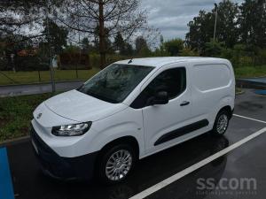 Balts Toyota Proace 2025 Rīga, ar dzinēja tilpumu 1.50 L un nobraukumu 32 tūkst. km par 15700 €, foto 4 vietnē AUTOMOTO.COM.LV