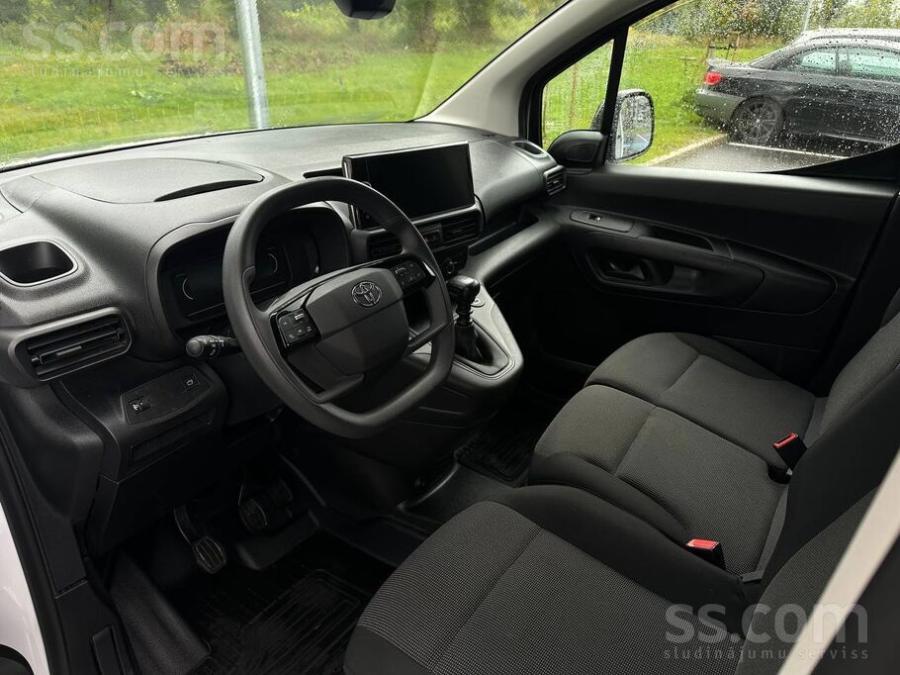 Balts Toyota Proace 2025 Rīga, ar dzinēja tilpumu 1.50 L un nobraukumu 32 tūkst. km par 15700 €, foto 8 vietnē AUTOMOTO.COM.LV