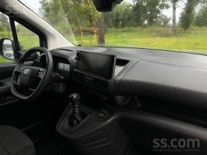 Balts Toyota Proace 2025 Rīga, ar dzinēja tilpumu 1.50 L un nobraukumu 32 tūkst. km par 15700 €, foto 12 vietnē AUTOMOTO.COM.LV
