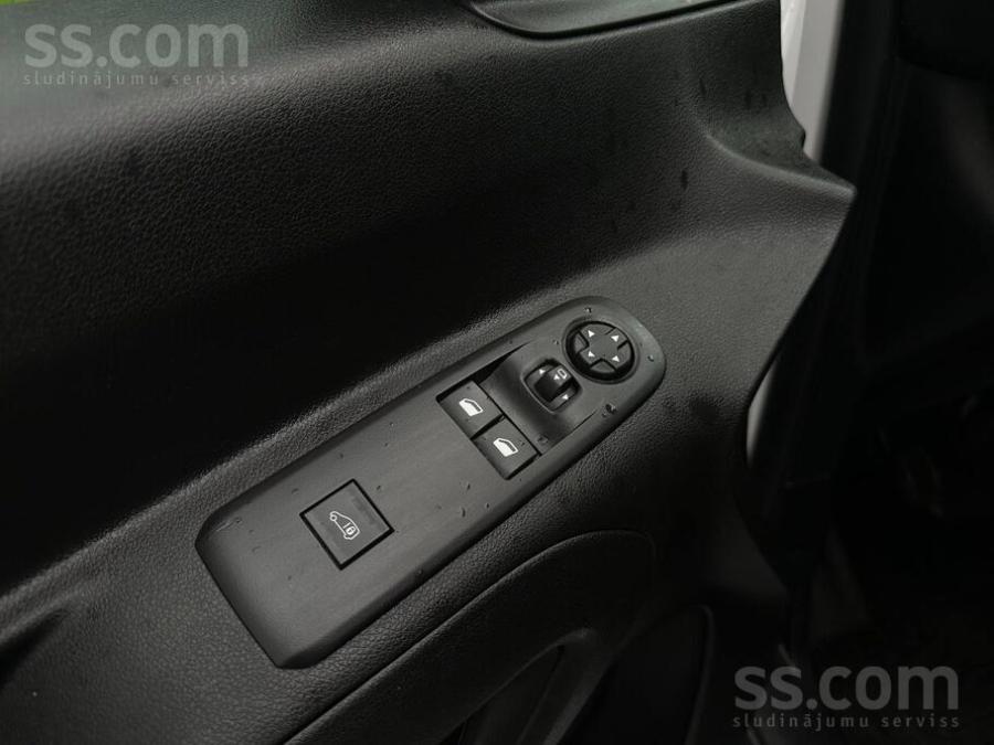 Balts Toyota Proace 2025 Rīga, ar dzinēja tilpumu 1.50 L un nobraukumu 32 tūkst. km par 15700 €, foto 13 vietnē AUTOMOTO.COM.LV