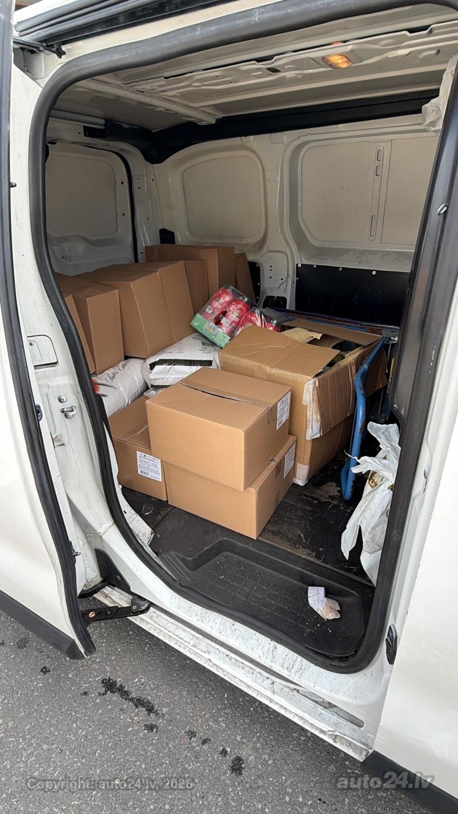 Balts Toyota Proace 2016 Tallina, ar dzinēja tilpumu 1.60 L un nobraukumu 195 tūkst. km par 7500 €, foto 1 vietnē AUTOMOTO.COM.LV