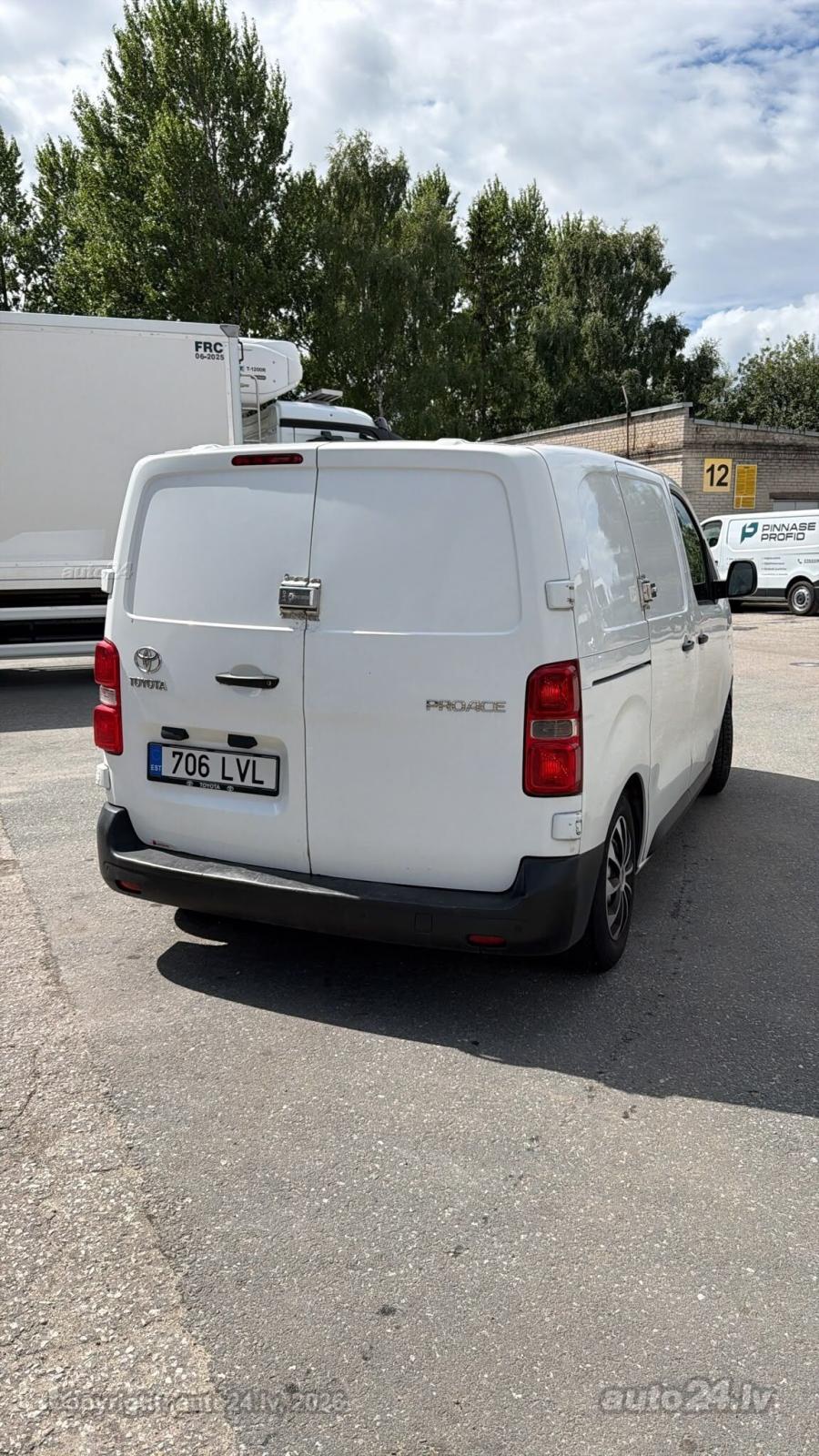 Balts Toyota Proace 2016 Tallina, ar dzinēja tilpumu 1.60 L un nobraukumu 195 tūkst. km par 7500 €, foto 4 vietnē AUTOMOTO.COM.LV